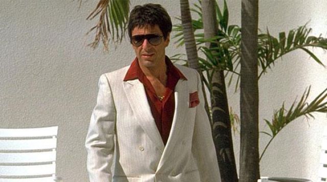 "Scarface" Tony Montana Costume - DIY Cosplay with Suit & Gold Chain